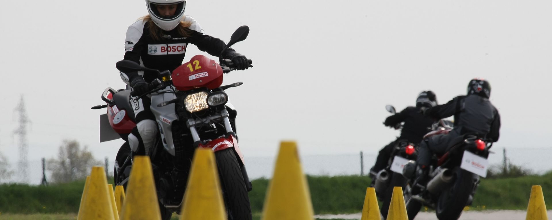 Come funziona l'esame pratico per la patente moto - MotorBox