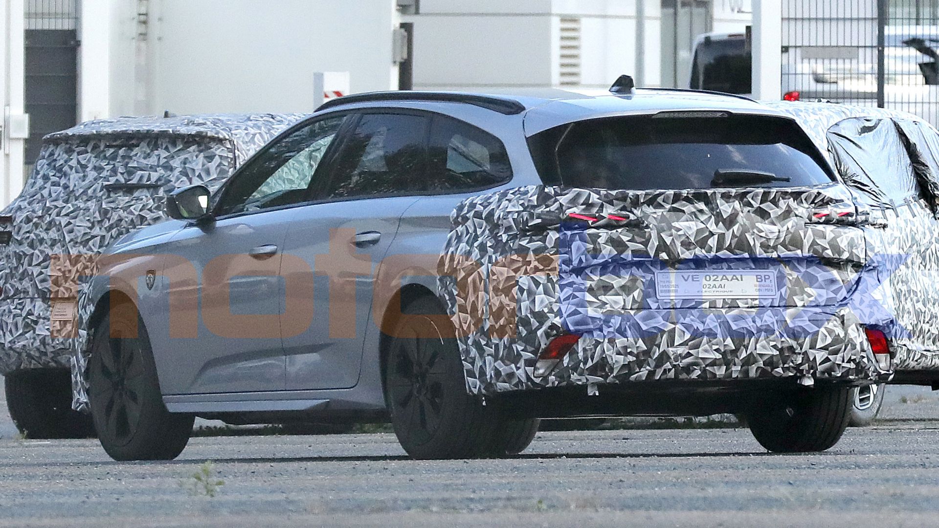 Peugeot 308 restyling 2025: come cambia, quando esce, ultime news