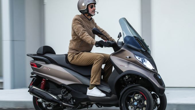Piaggio MP3 2021: 300, 400 e 500 hpe. Motori, versioni, colori - MotorBox