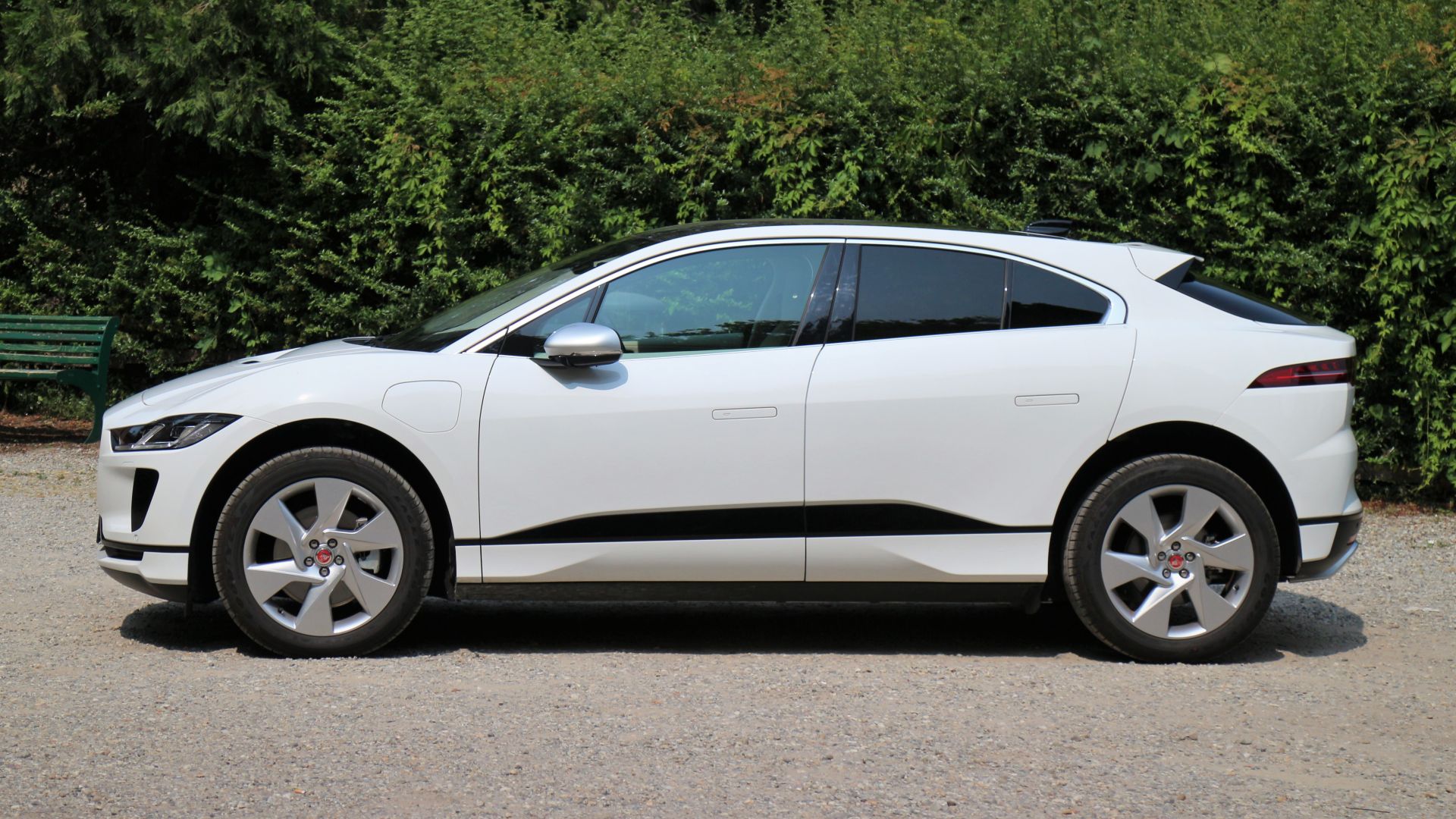 Prova su strada di Jaguar I-Pace 400 CV R-Dynamic SE: pregi, difetti ...