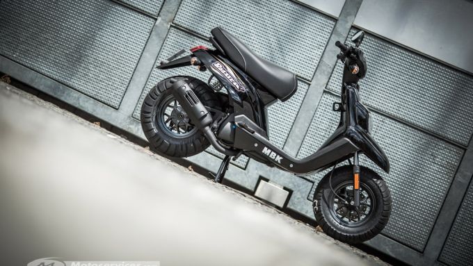 Scooter: il Booster diventa elettrico con il kit di conversione - MotorBox
