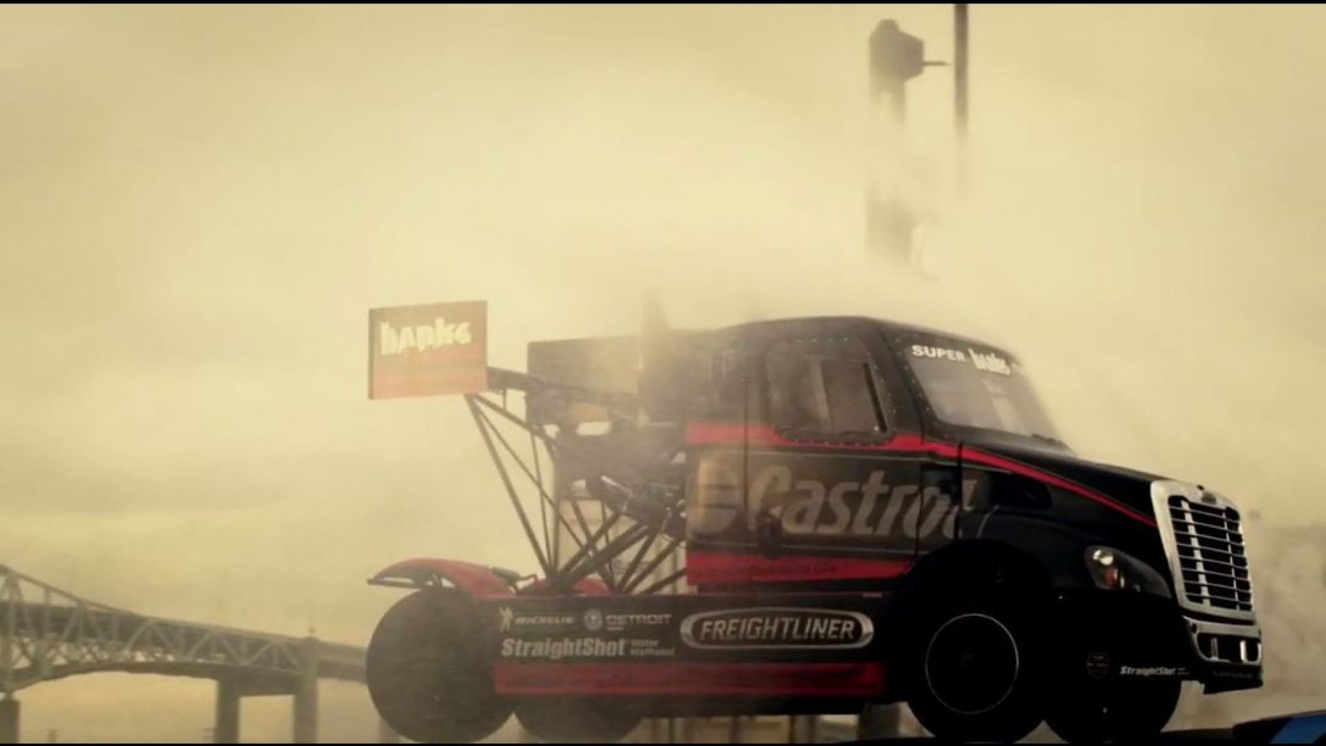 Video | SIZE MATTERS 2 - Semi Truck Drifting