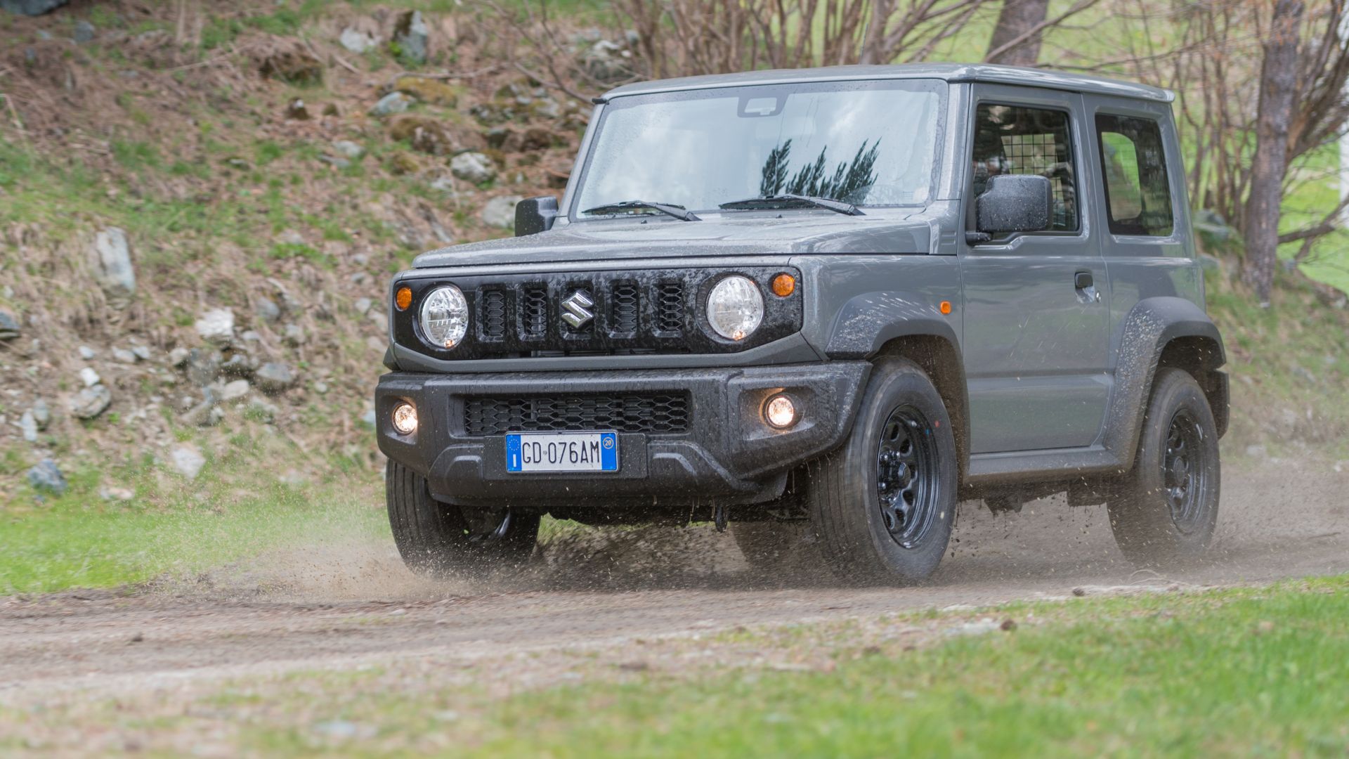 Prova video Suzuki Jimny Pro 2021 (autocarro N1): posso guidarlo?
