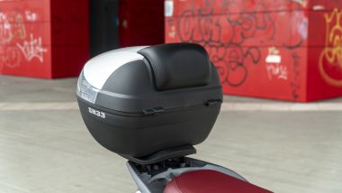 Sym Symphony 200: prova, pregi, difetti, prezzo dello scooter