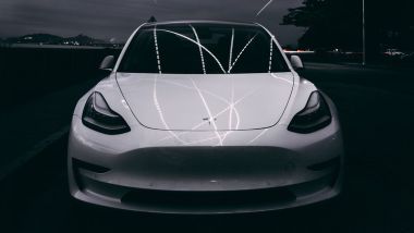Tesla e il taglio dei prezzi di Model 3 e Model Y: come è stato ...