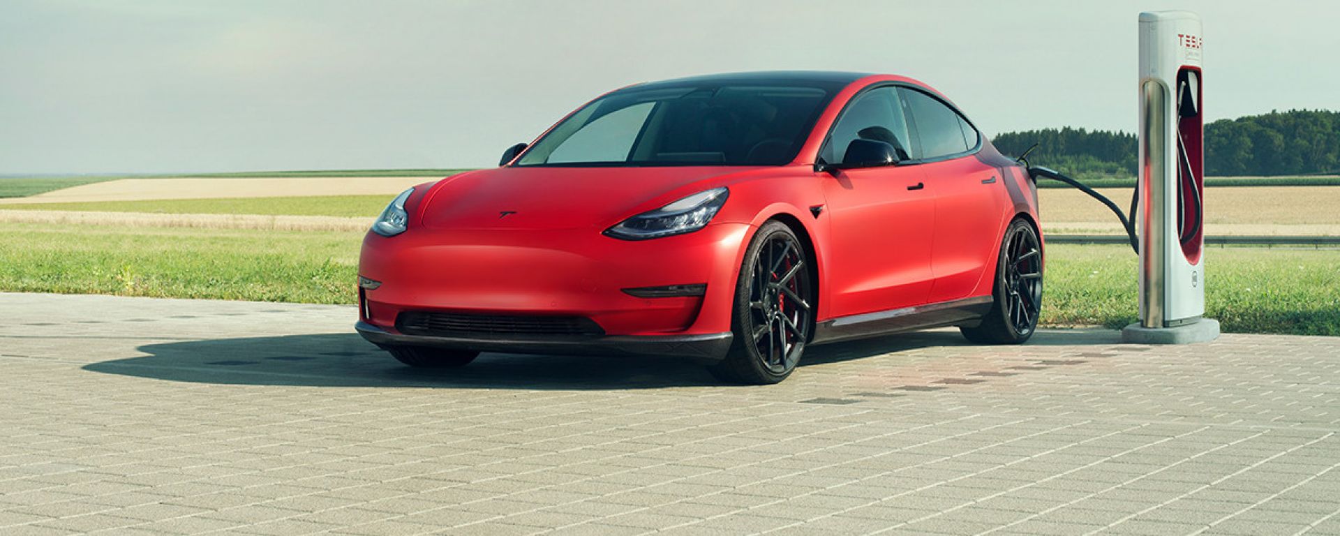 Tesla Model 3: l'elettrica più venduta in Europa. (marzo 2021) - MotorBox