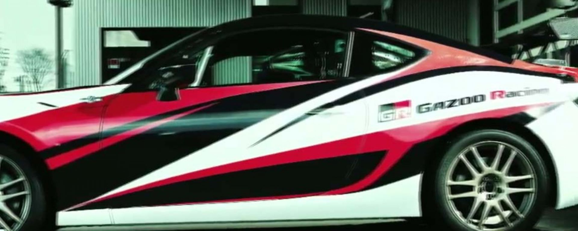 Video factory - Toyota GT 86 Rally Car by Gazoo Racing - MotorBox