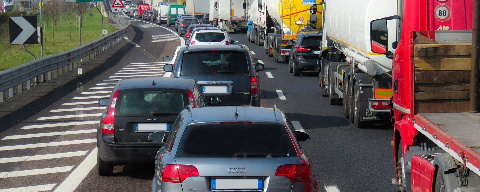 Traffico in autostrada: le previsioni per agosto 2017 - MotorBox