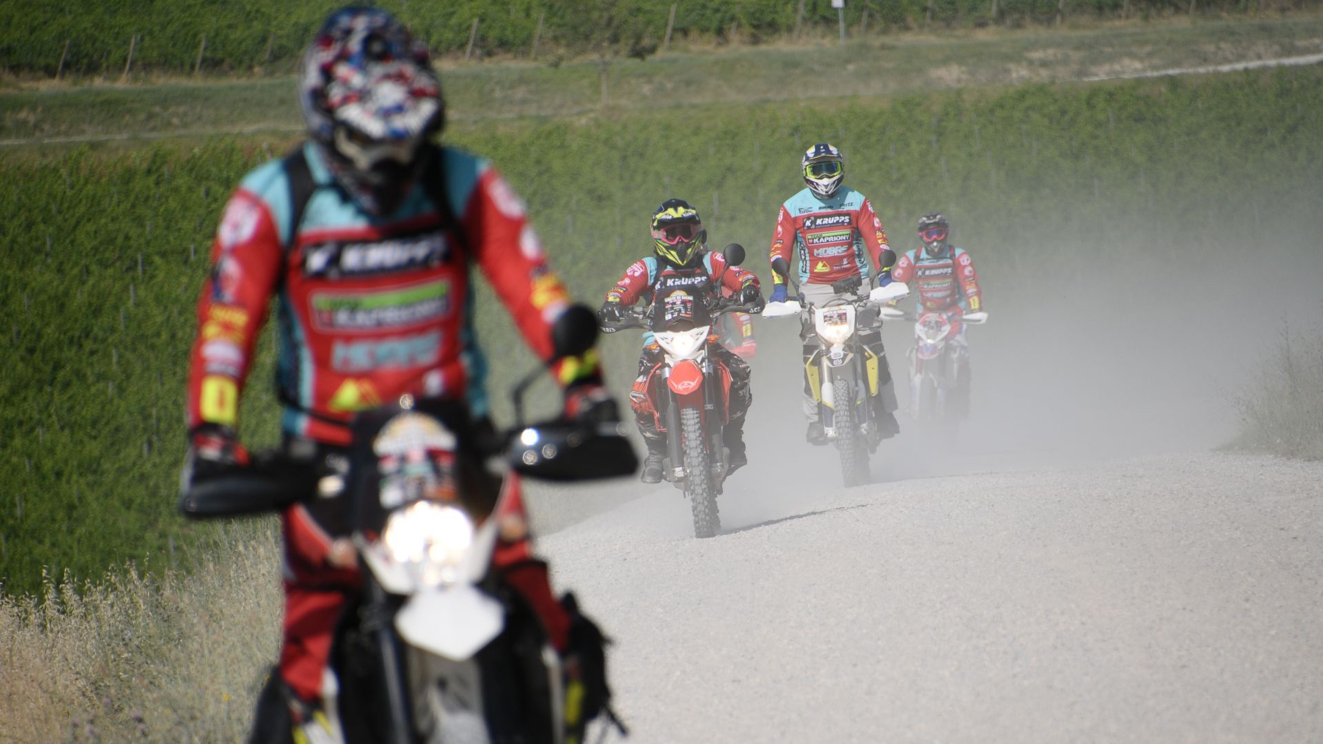 Tuscany Maxi Enduro Crete di Siena: adventouring, foto