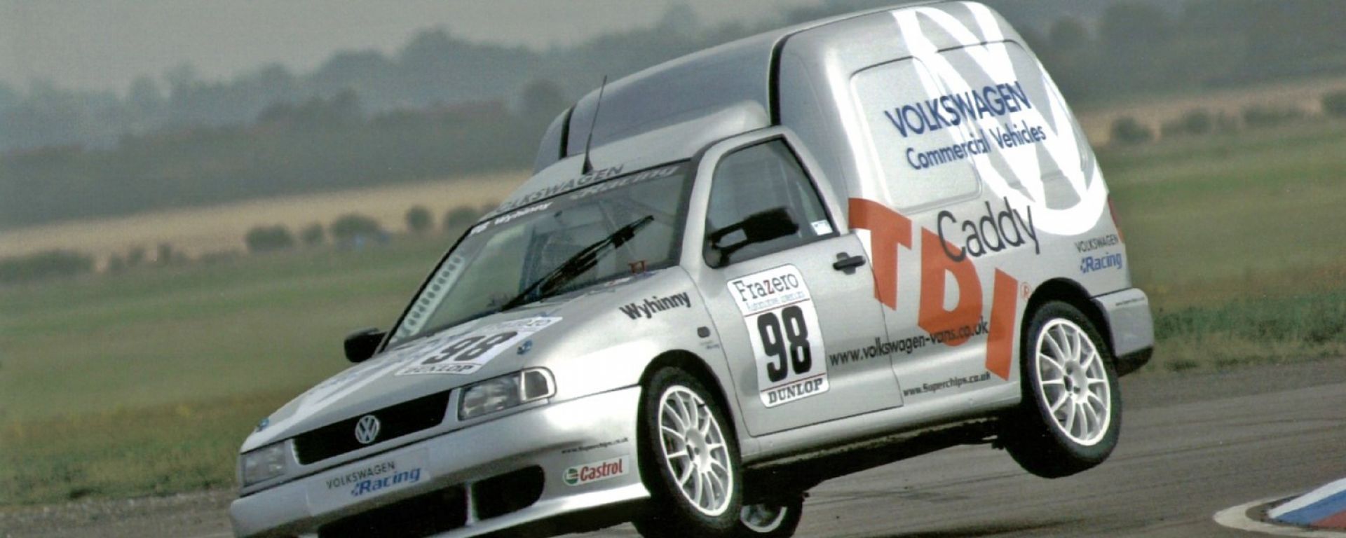 Sport - Volkswagen Caddy Racing - MotorBox