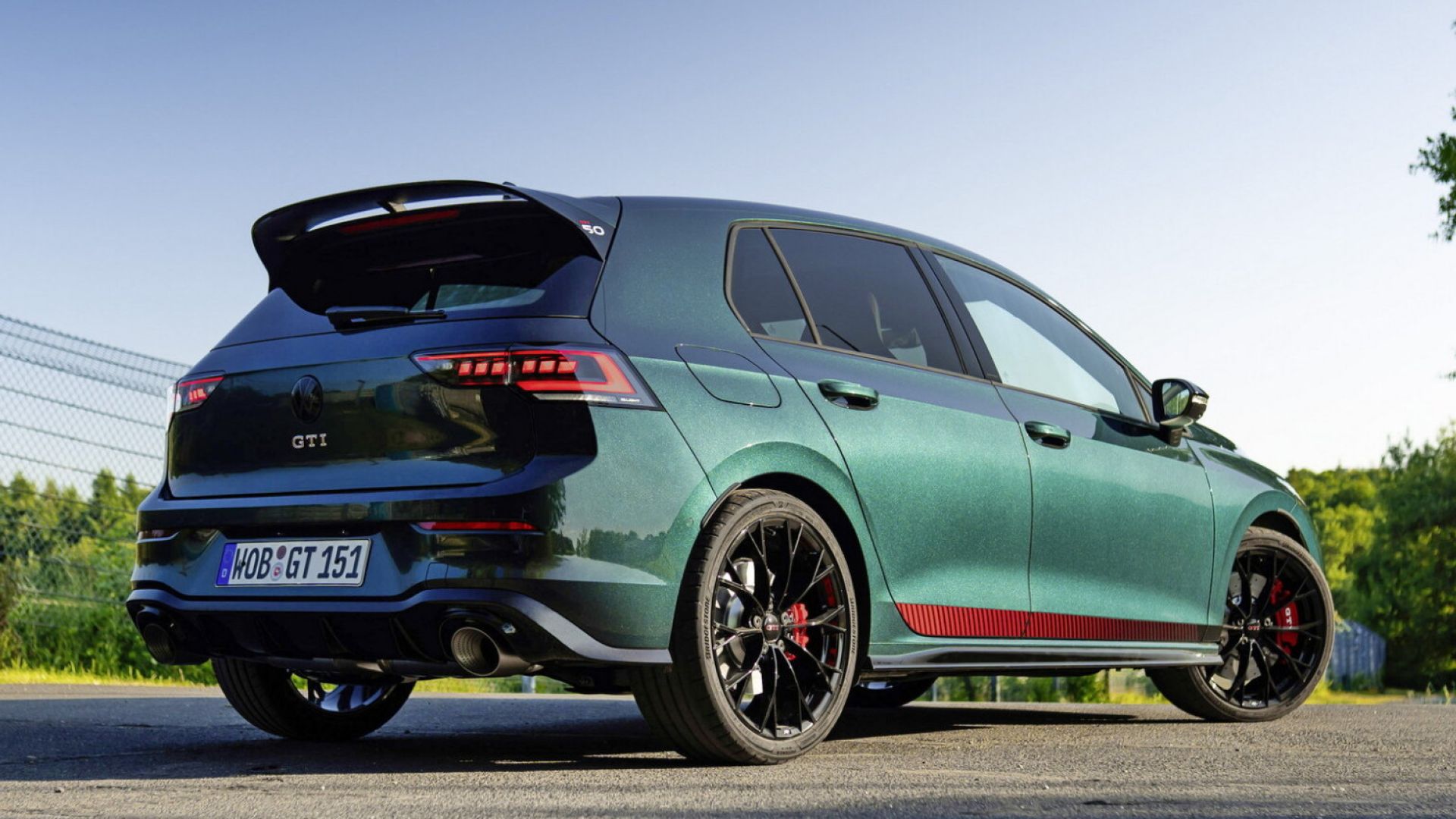 Volkswagen Golf GTI Edition 50: debutto e dati tecnici