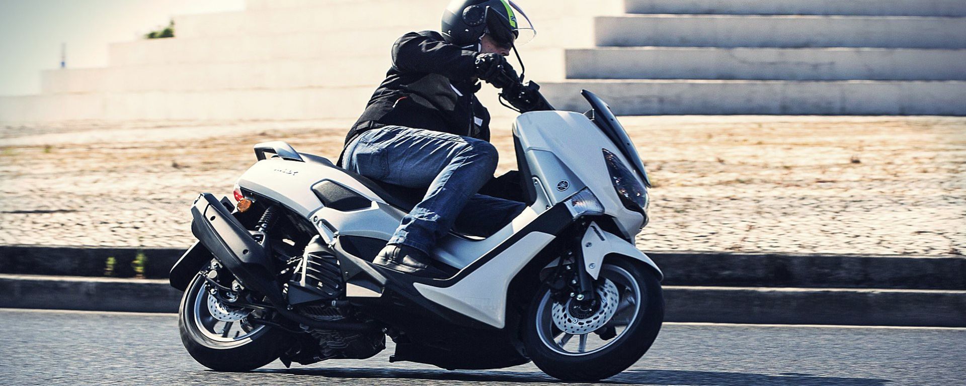 Prova su strada - Yamaha NMAX 125 - MotorBox