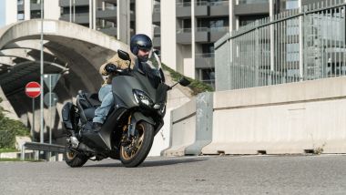 Yamaha TMax 560 2020: prova, pregi, difetti e prezzo del Tech Max