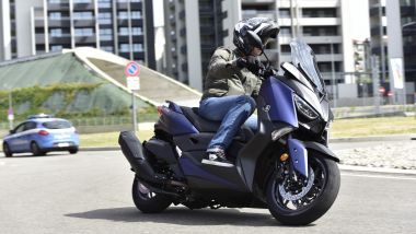 Yamaha X-Max 400 2018: prova, scheda tecnica, prezzo
